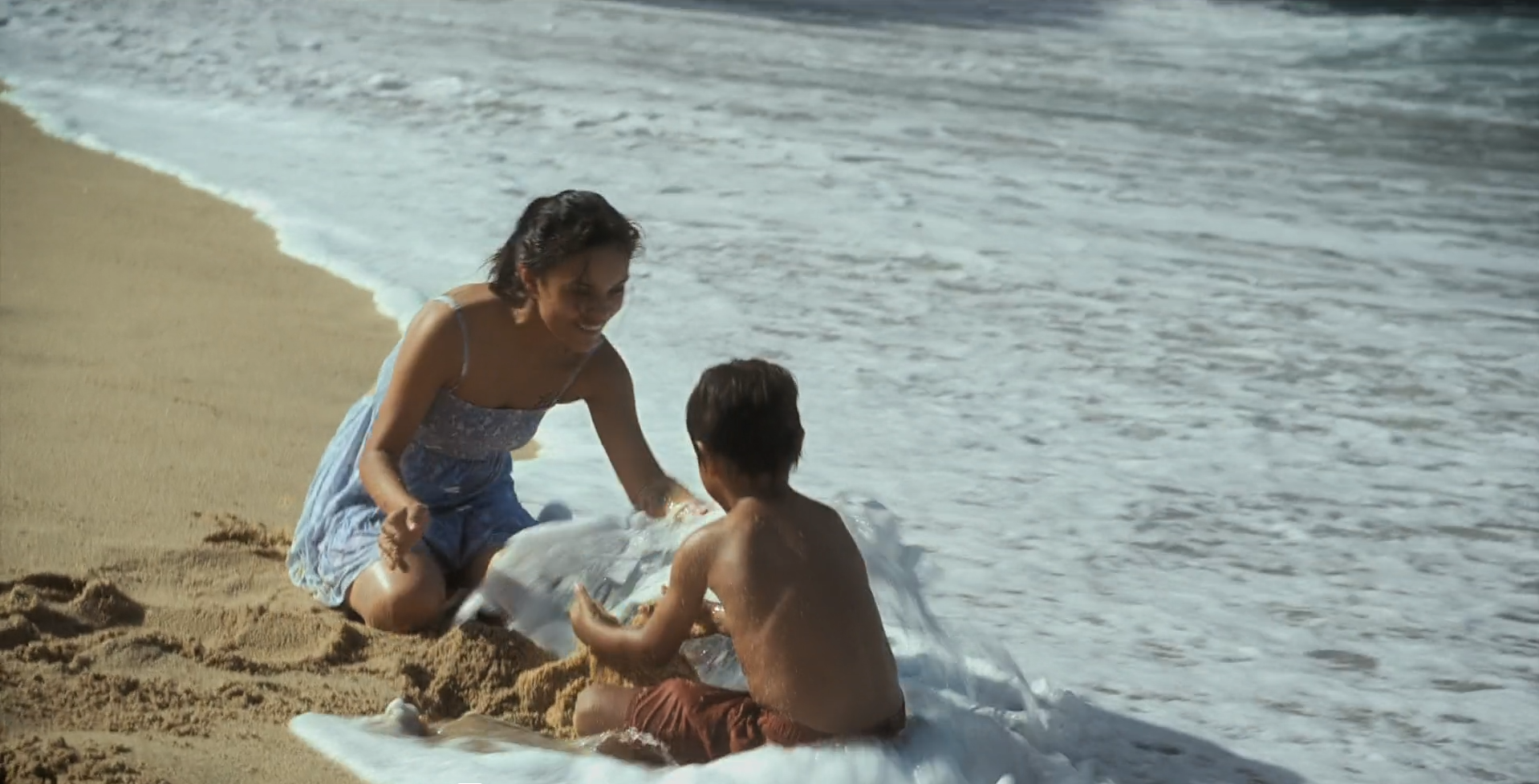 Isla Soledad – Olivia Luengas